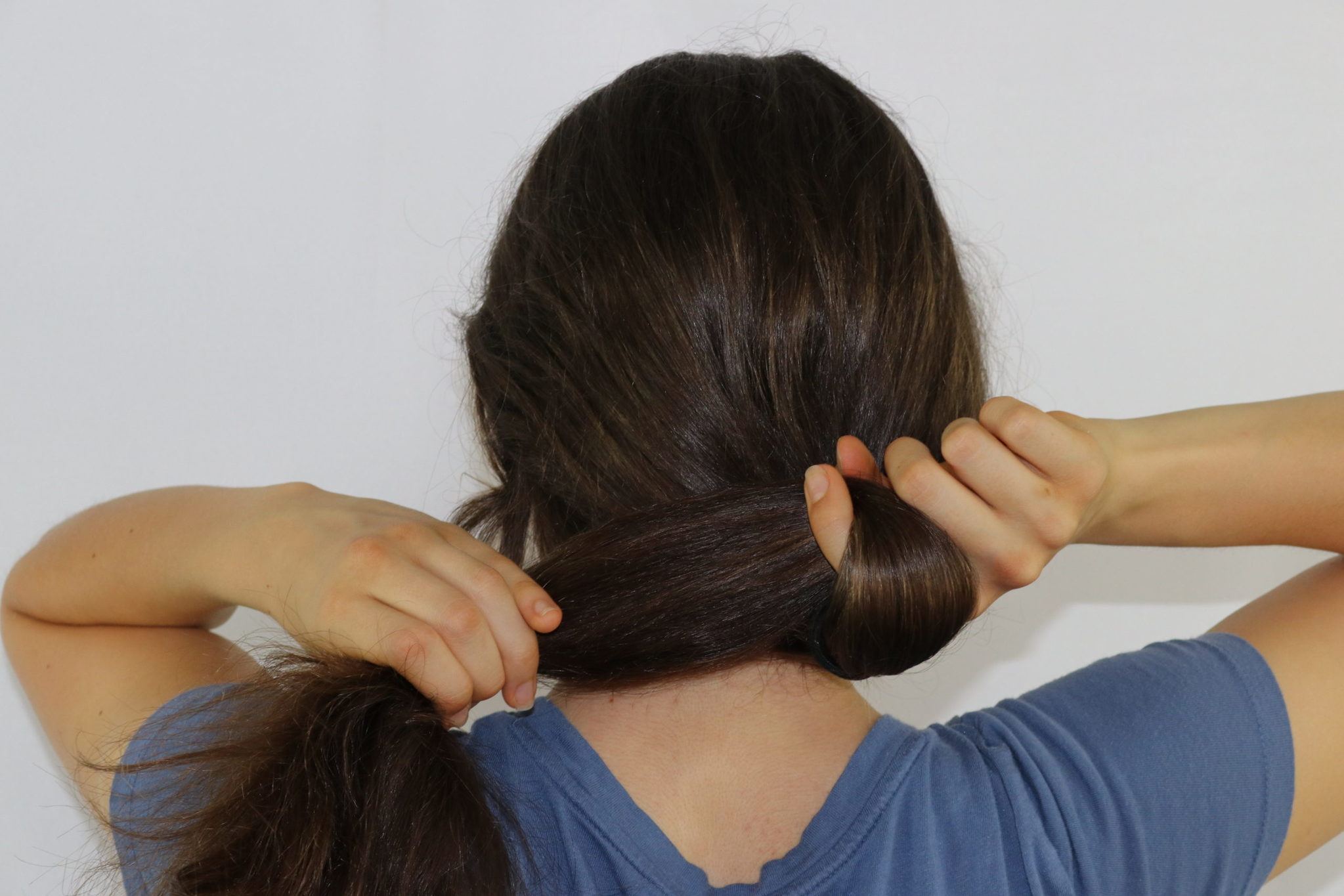 How to Do a Gibson Tuck Step-by-Step - Beautiful Life