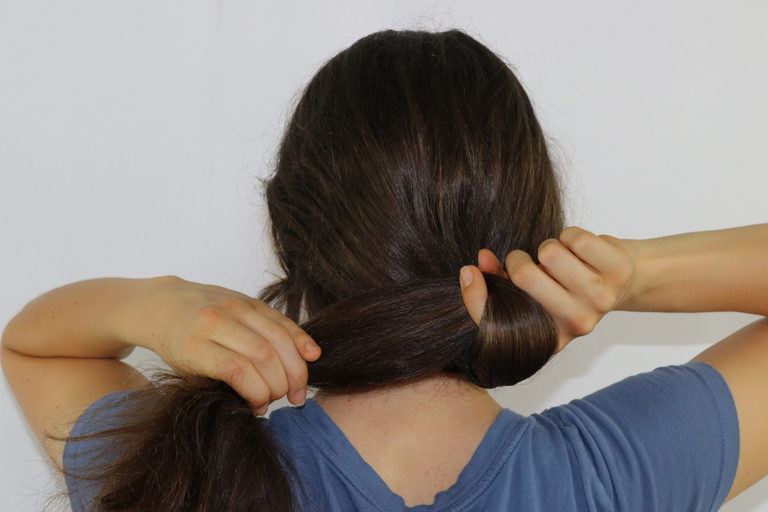 How to Do a Gibson Tuck Step-by-Step - Beautiful Life