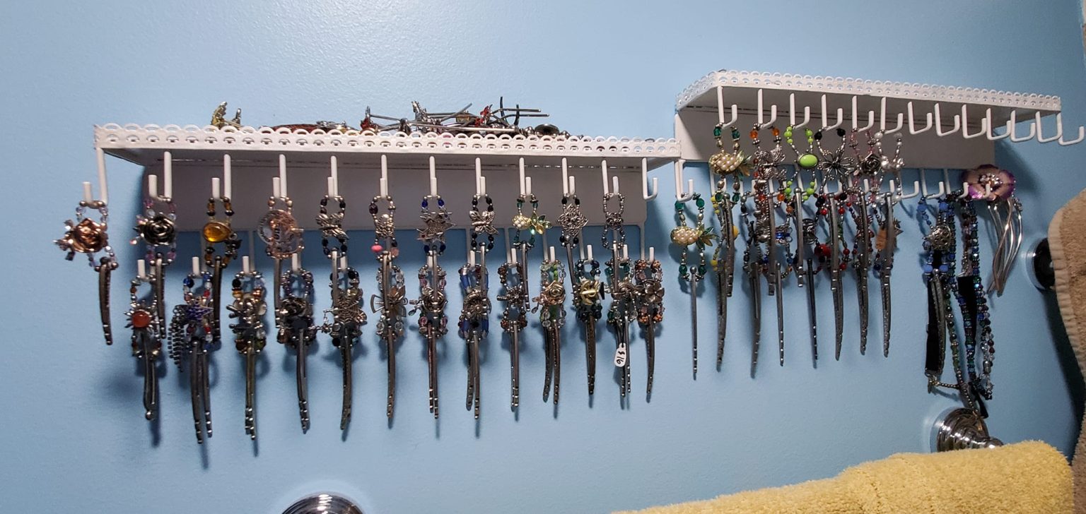 12 Brilliant Ideas for Beautifully Organizing your Hair Clips ...