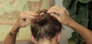 7 Super Cute Ways to Wear Mini Hair Clips (with Video & Pictures)