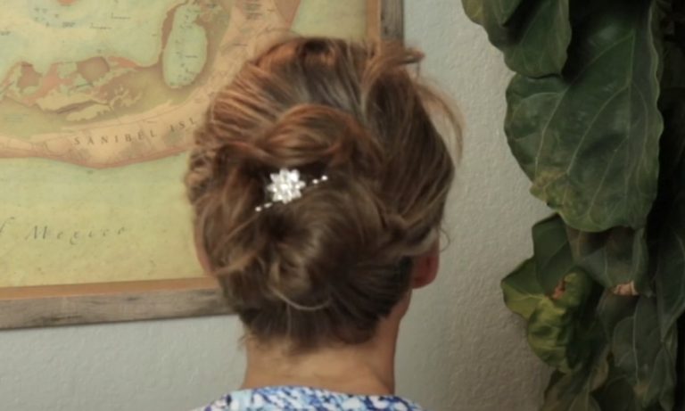 7 Super Cute Ways to Wear Mini Hair Clips (with Video & Pictures)