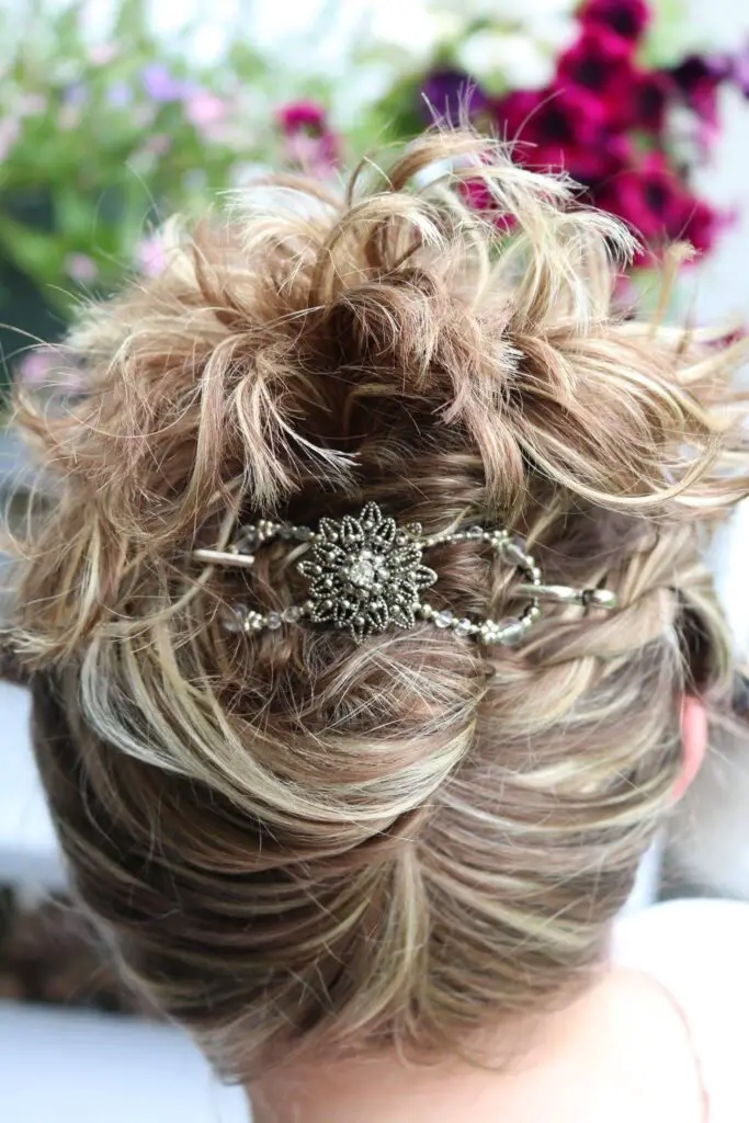 How to Wear your Hair up without Getting a Headache - Beautiful Life